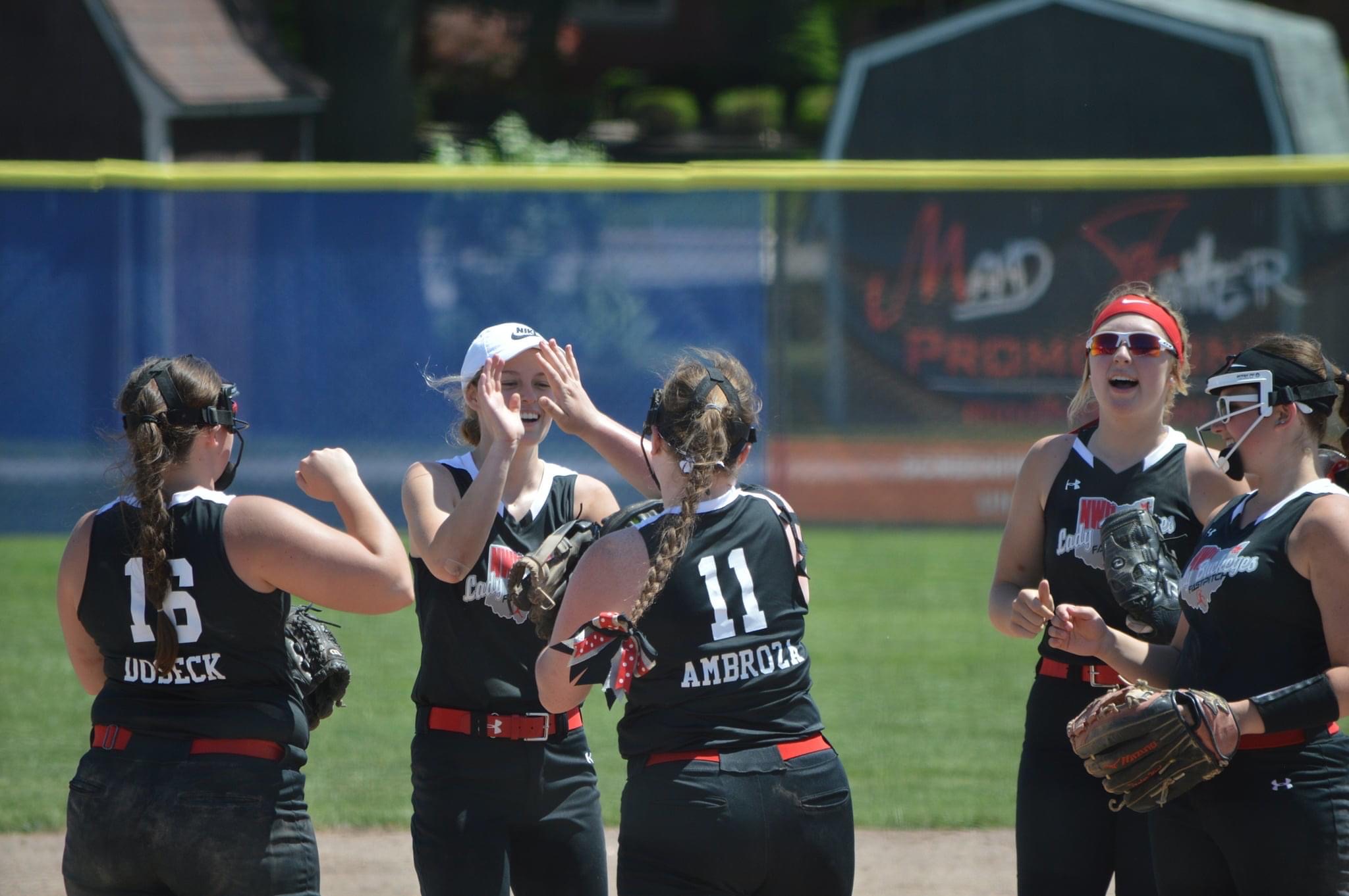 Photo Gallery – NWO Lady Buckeyes Fastpitch